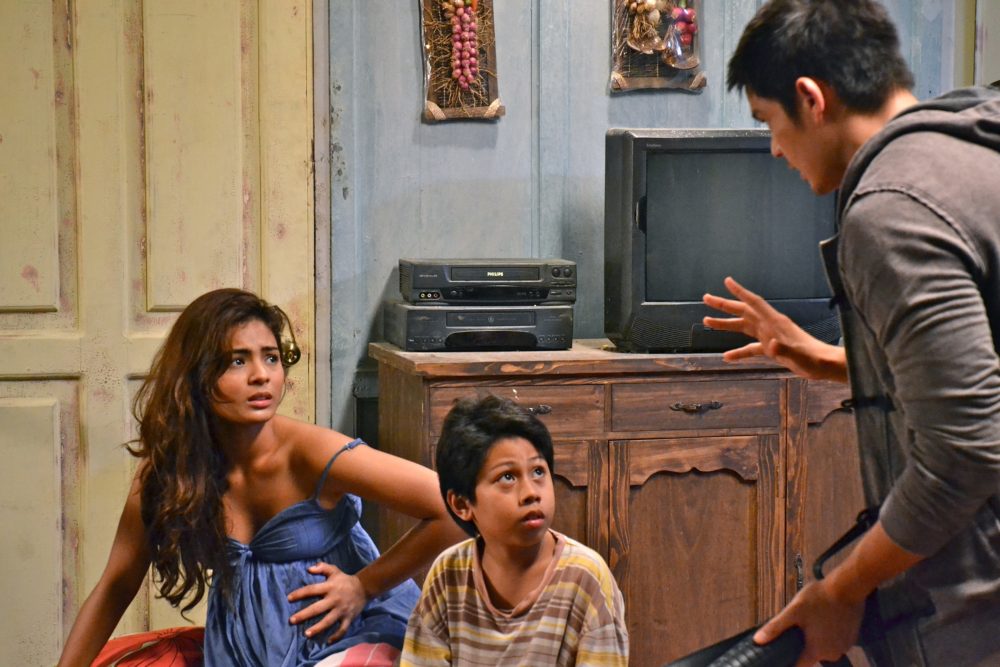 Sonia in Labor with Abel and Makoy2 | CURIOUSCOPE